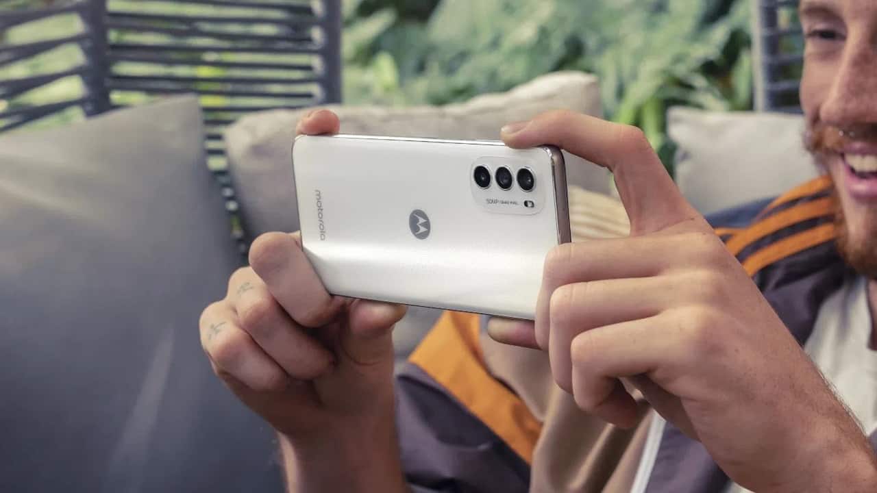 Motorola Moto G82 Philippines: Specs, Price, Availability | NoypiGeeks