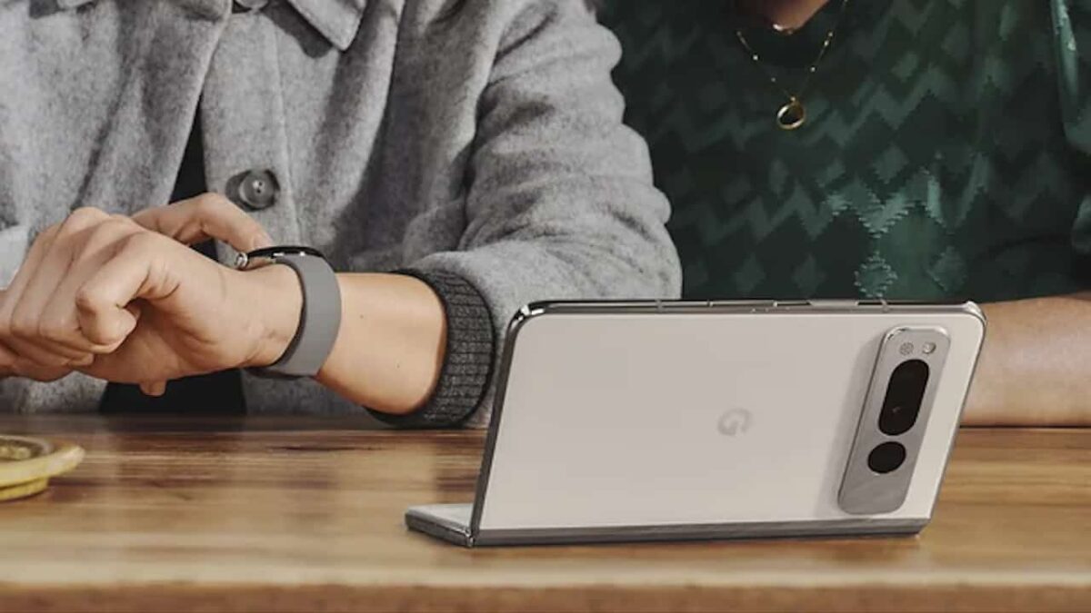 Google Pixel Fold: 7.6-inch OLED, Tensor G2 CPU, 4821mAh battery | NoypiGeeks