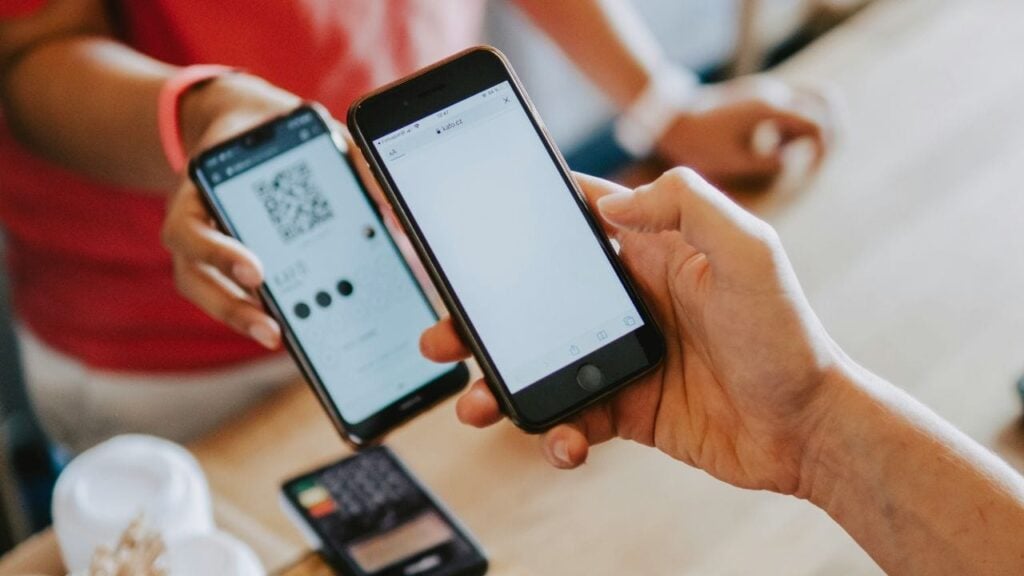 BSP hits target: e-payments now account for 52.8 percent of retail ...