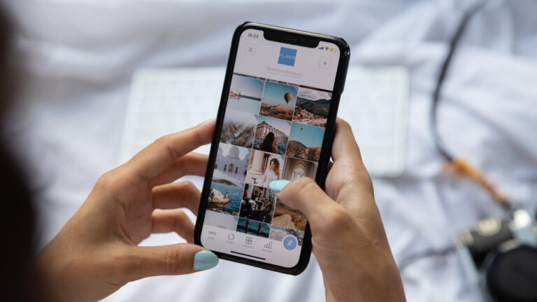 PH internet usage increased, 98.8% use mobile devices in 2024 — gov't ...