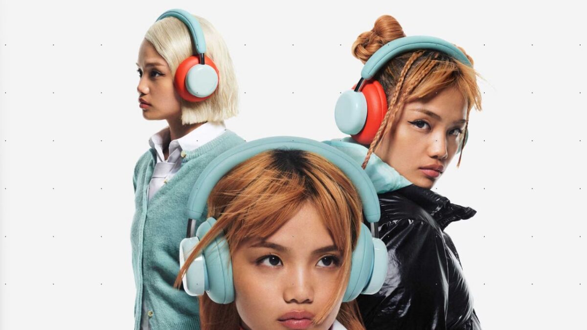 CMF Headphone Pro with customizable ear cushions, 100 hours battery ...