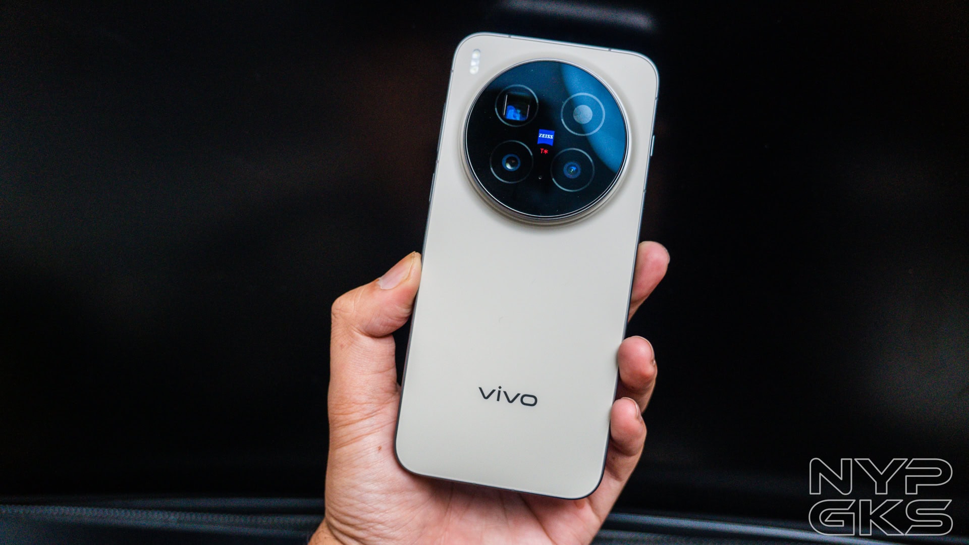 vivo X300 Pro now available via Globe GPlan Plus 1799 | NoypiGeeks