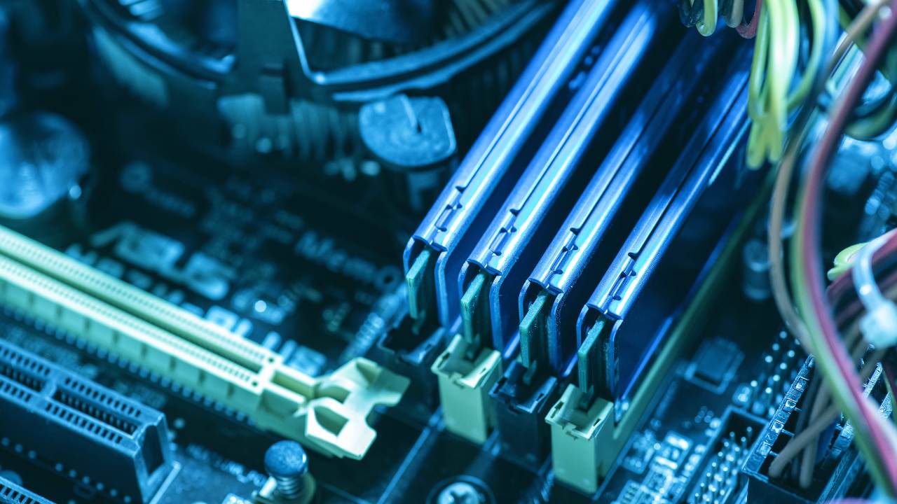 HP says RAM now makes up around 35% of the cost of its PCs | NoypiGeeks