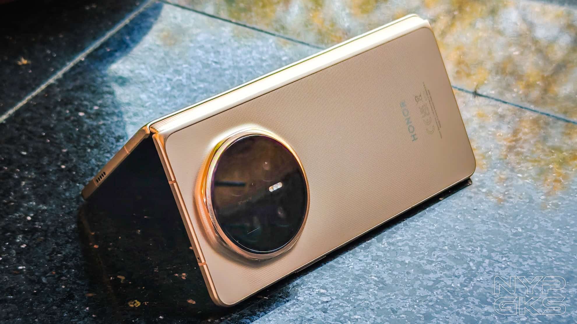 HONOR Magic V6: Snapdragon 8 Elite Gen 5 CPU, 6,660mAh battery, 7.95 ...